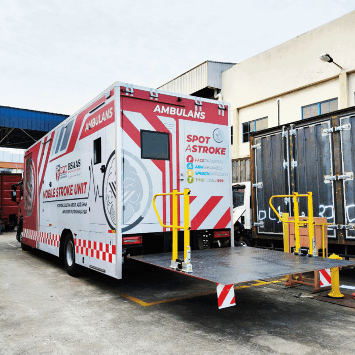 Tail Lifts – Powermatics Hydraulics & Engineering